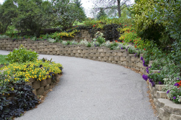 Four Tips for Building Your New Retaining Wall | Maxwell Stone